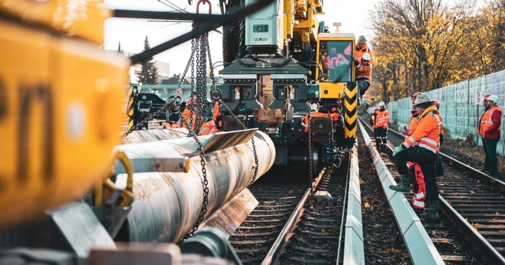 Understanding Heavy Haulage: Expert Guide to Oversized Freight ...